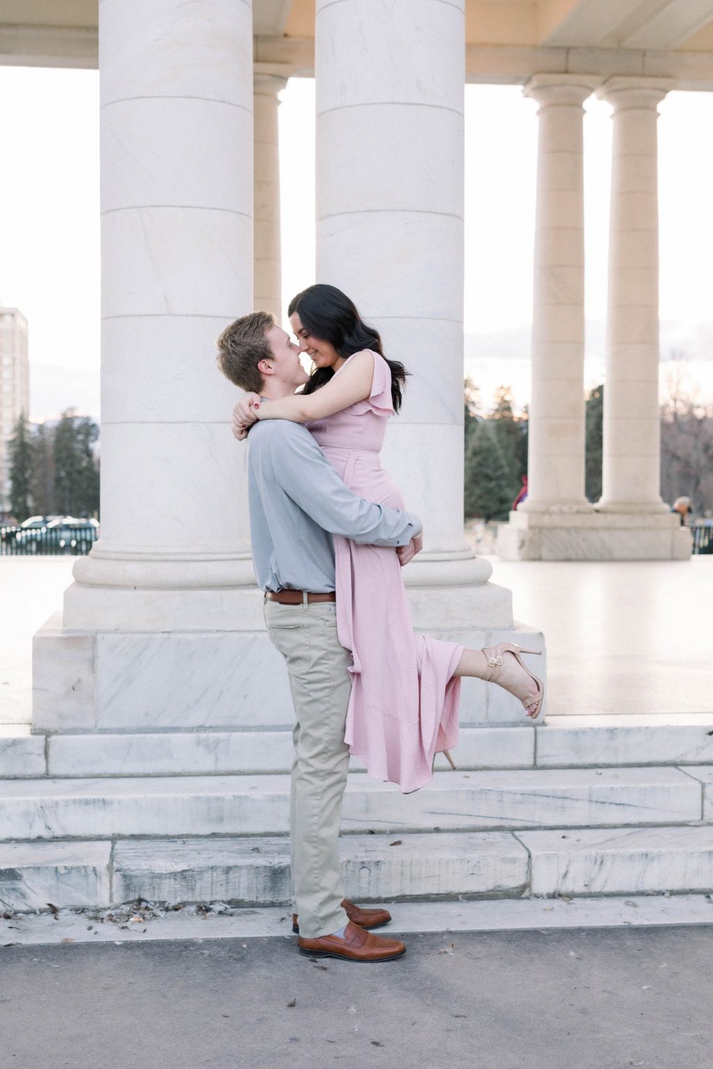 Cheeseman Park Engagement Photos | Danielle & Evan - daniellerothphoto.com